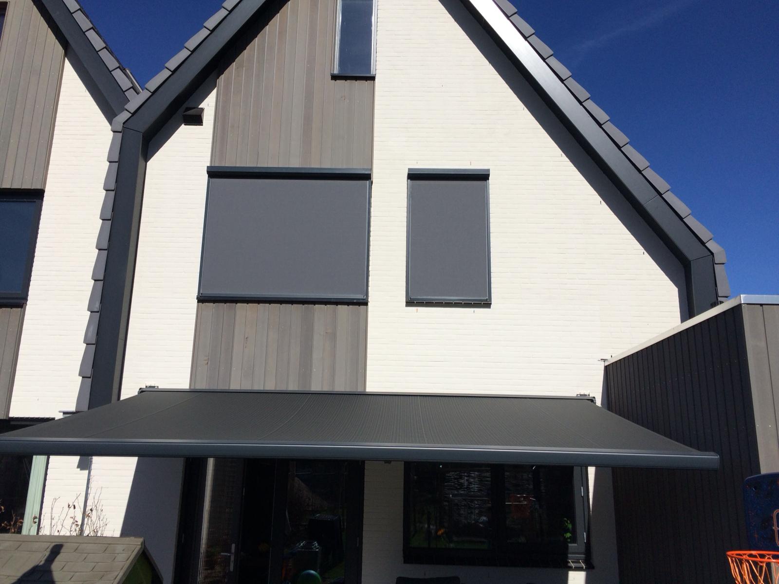 Antraciet zonnescherm | De Zonweringfabriek